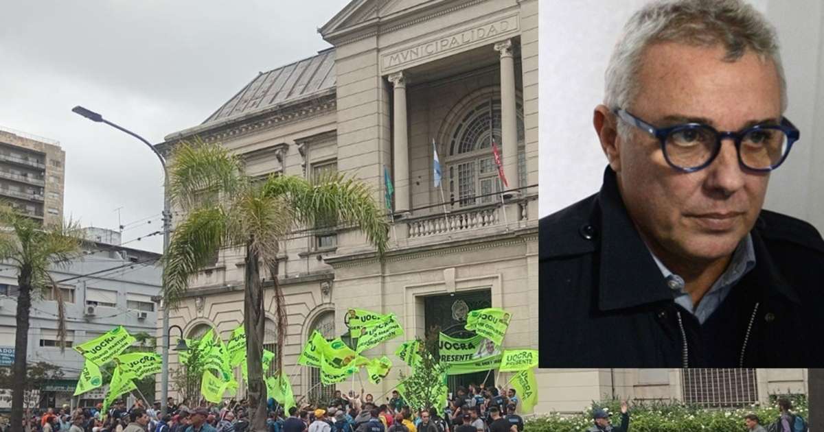 La UOCRA se movilizó contra el intendente Julio Zamora por el descontrol en las habilitaciones ...